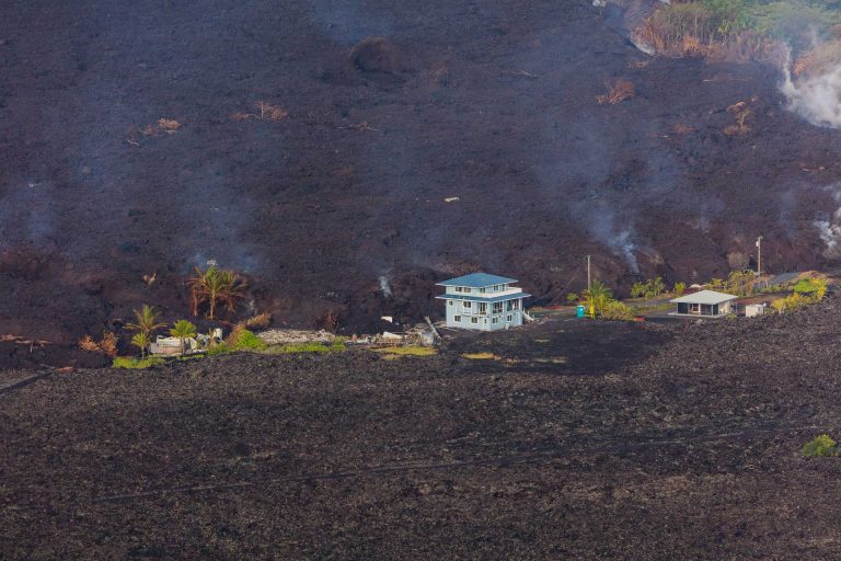 Kapoho Bay Hawaii Lava Surviving Home - Toby Harriman