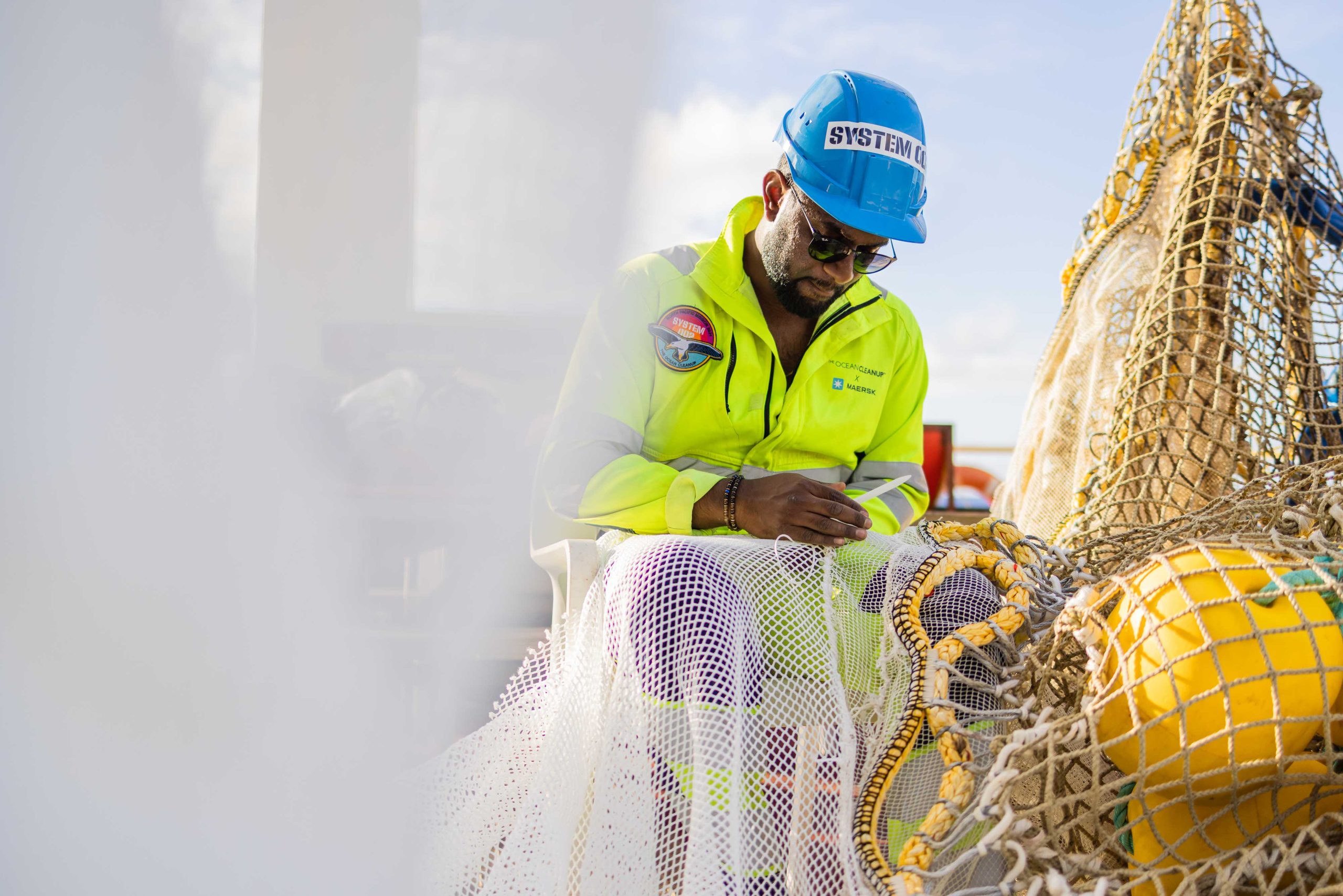 The Ocean Cleanup - R5_211111_S002_JennyDeployRepairsDailyStills_Day21_Toby-0202 - Toby Harriman
